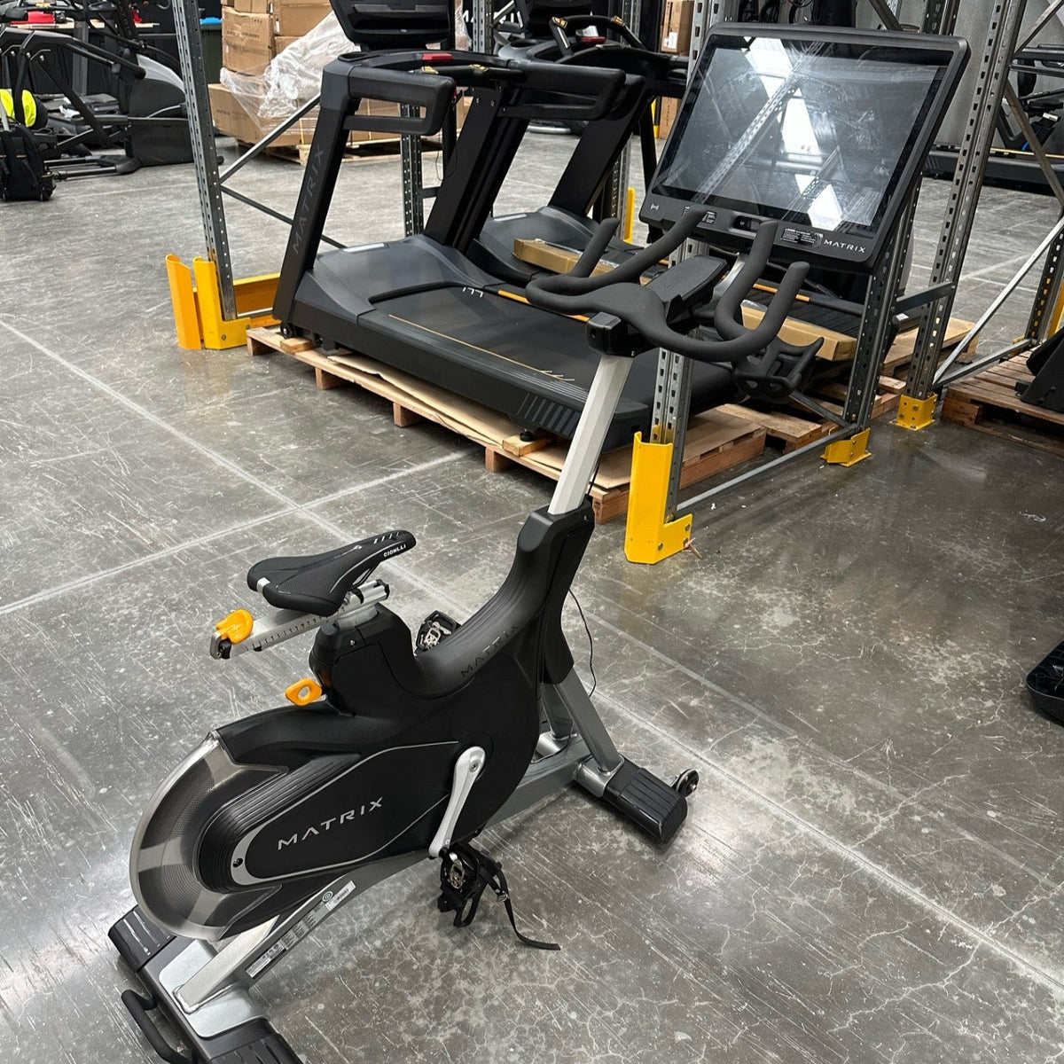 Matrix CXV Virtual Training Cycle (Showroom Model) – Johnson Fitness ...