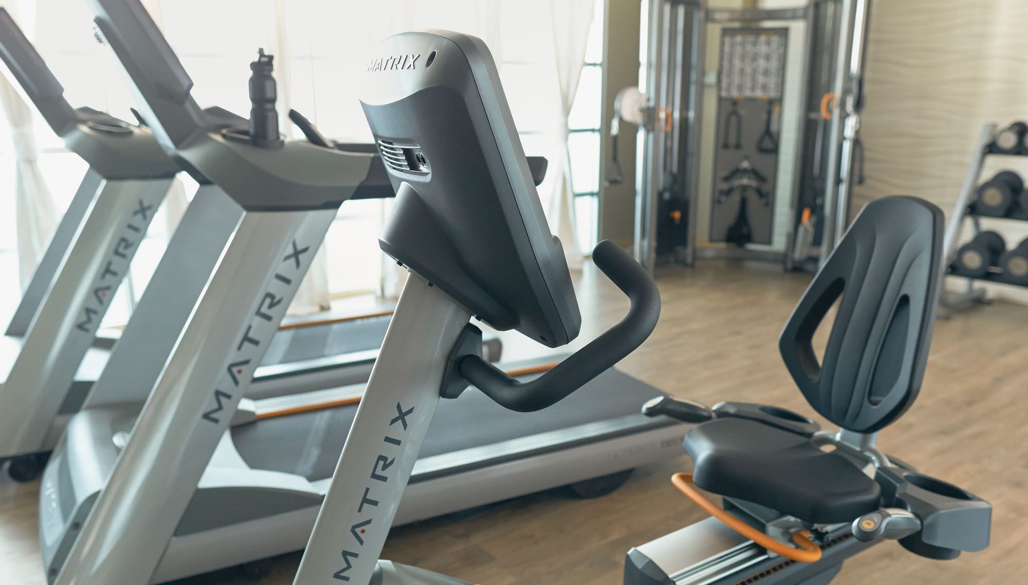 Matrix Lifestyle Elliptical With Touch Console – Johnson Fitness Australia